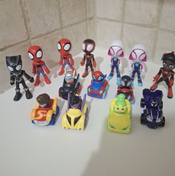 Marvel | Toys | Marvel Spidy His Amazing Friends Cars Action Figures ...